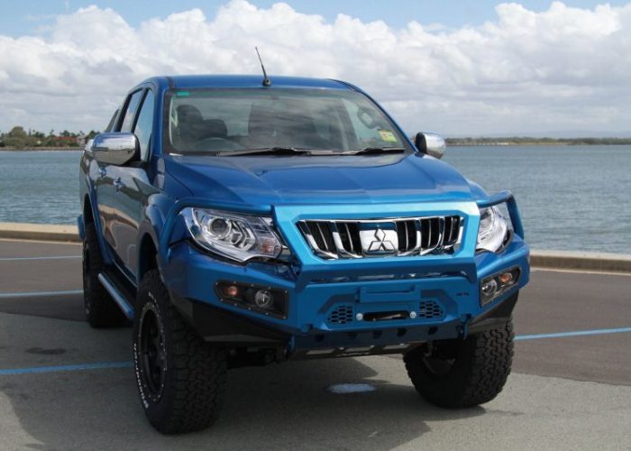 AFN MITSUBISHI TRITON MQ BULL BAR ARB RHINO FULL BUMPER REPLACE 4WD 4x4